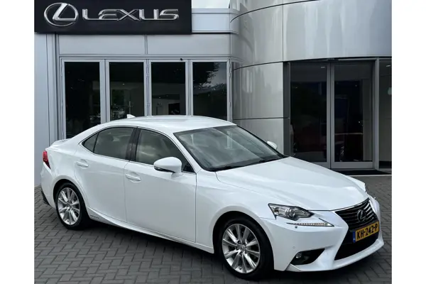 Lexus occasions Zwolle - Tweedehands auto’s met garantie