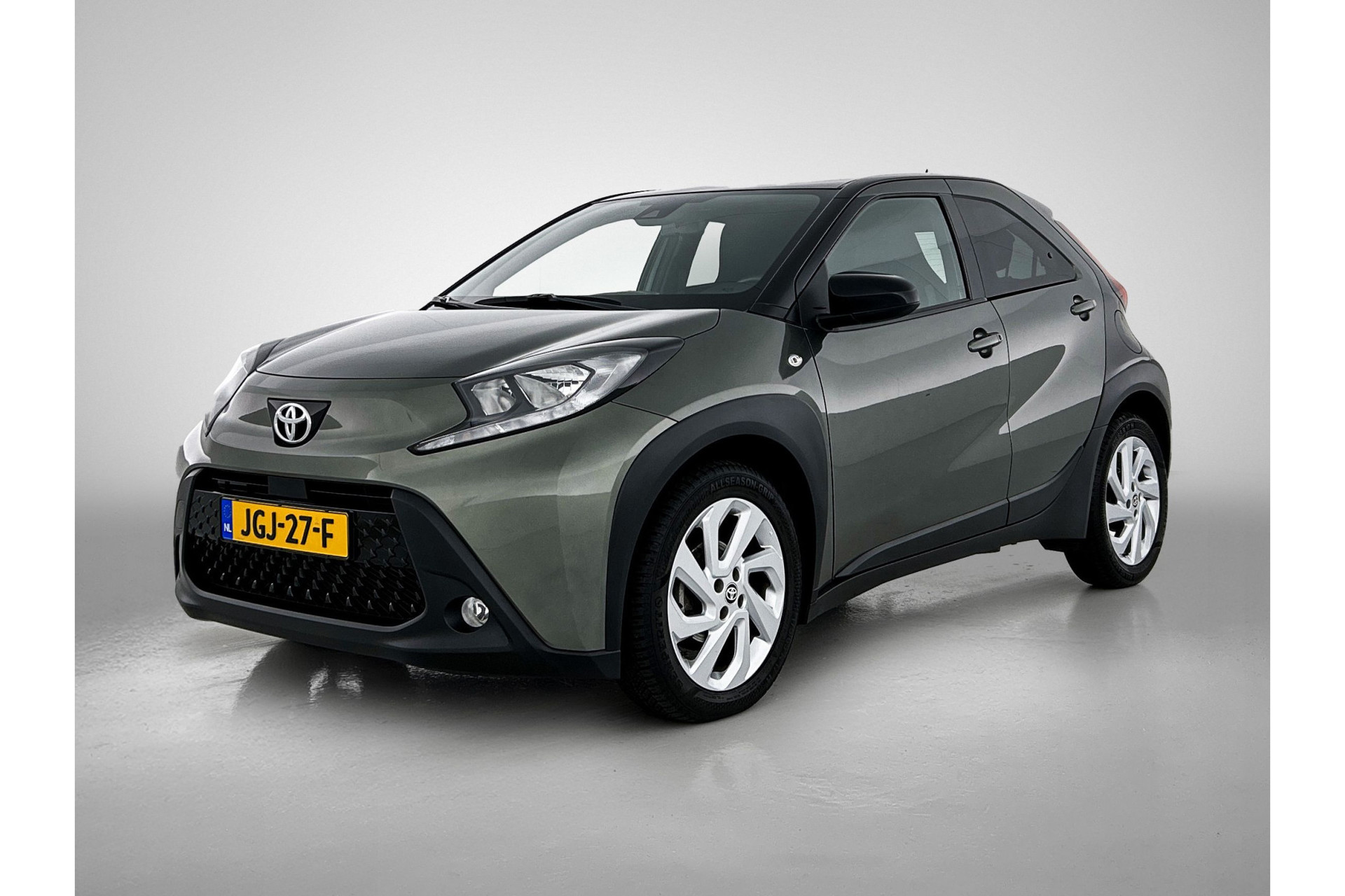 Toyota Aygo X 1.0 Vvt-I Mt Envy | Toyota occasions