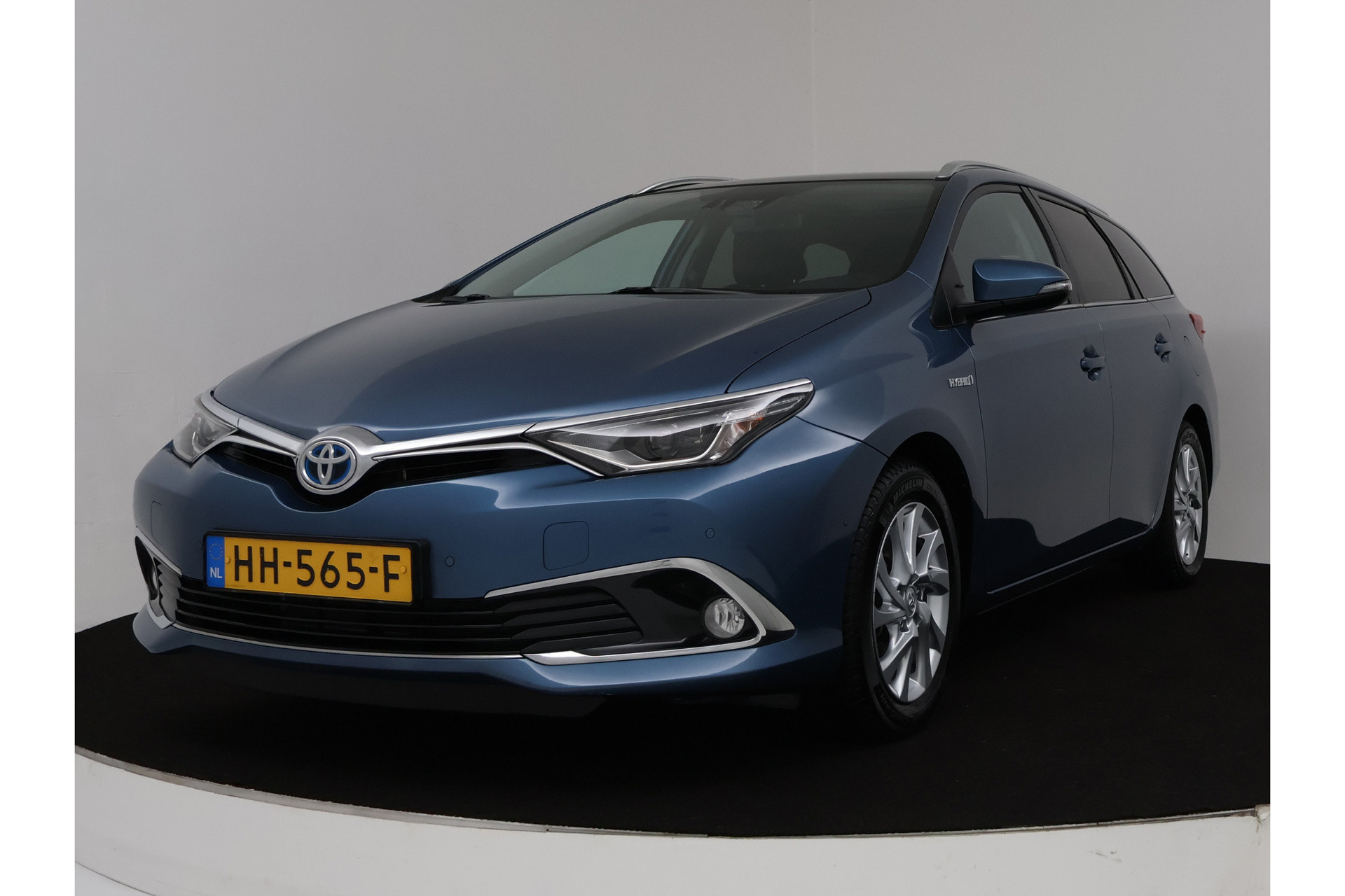 Toyota Auris Touring Sports 1.8 Hybrid Lease Pro | Toyota occasions