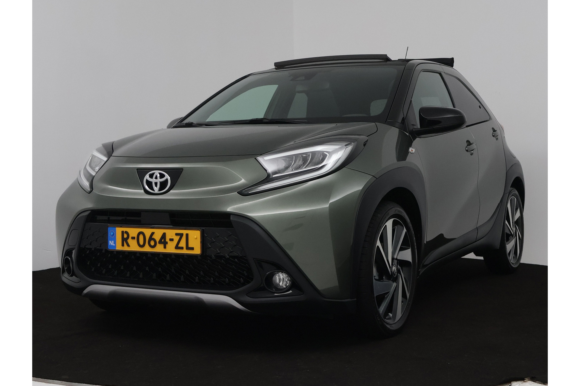 Toyota Aygo X 1.0 Vvt-I Mt Envy | Toyota occasions