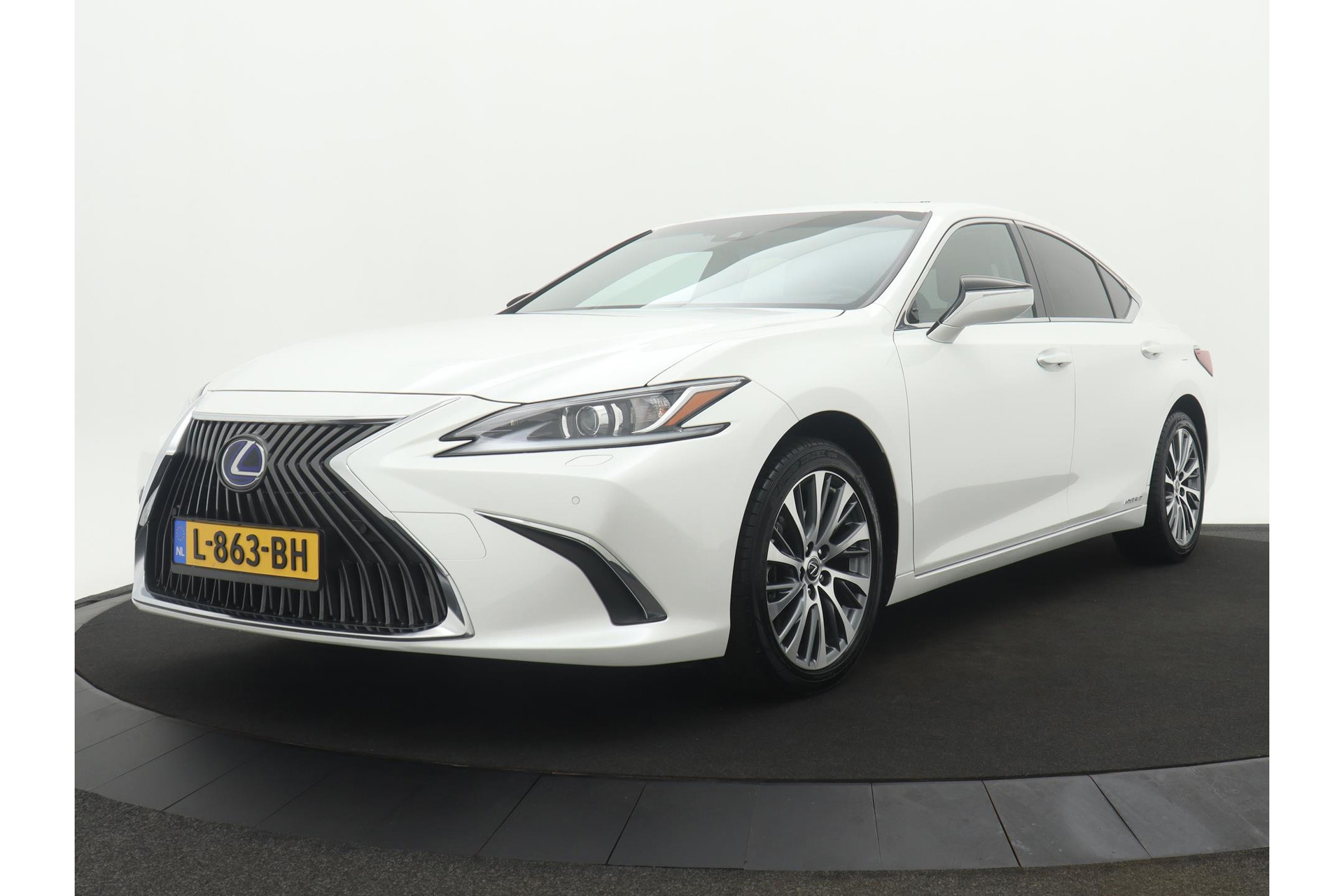 Lexus ES 300H Business Line | Lexus occasions
