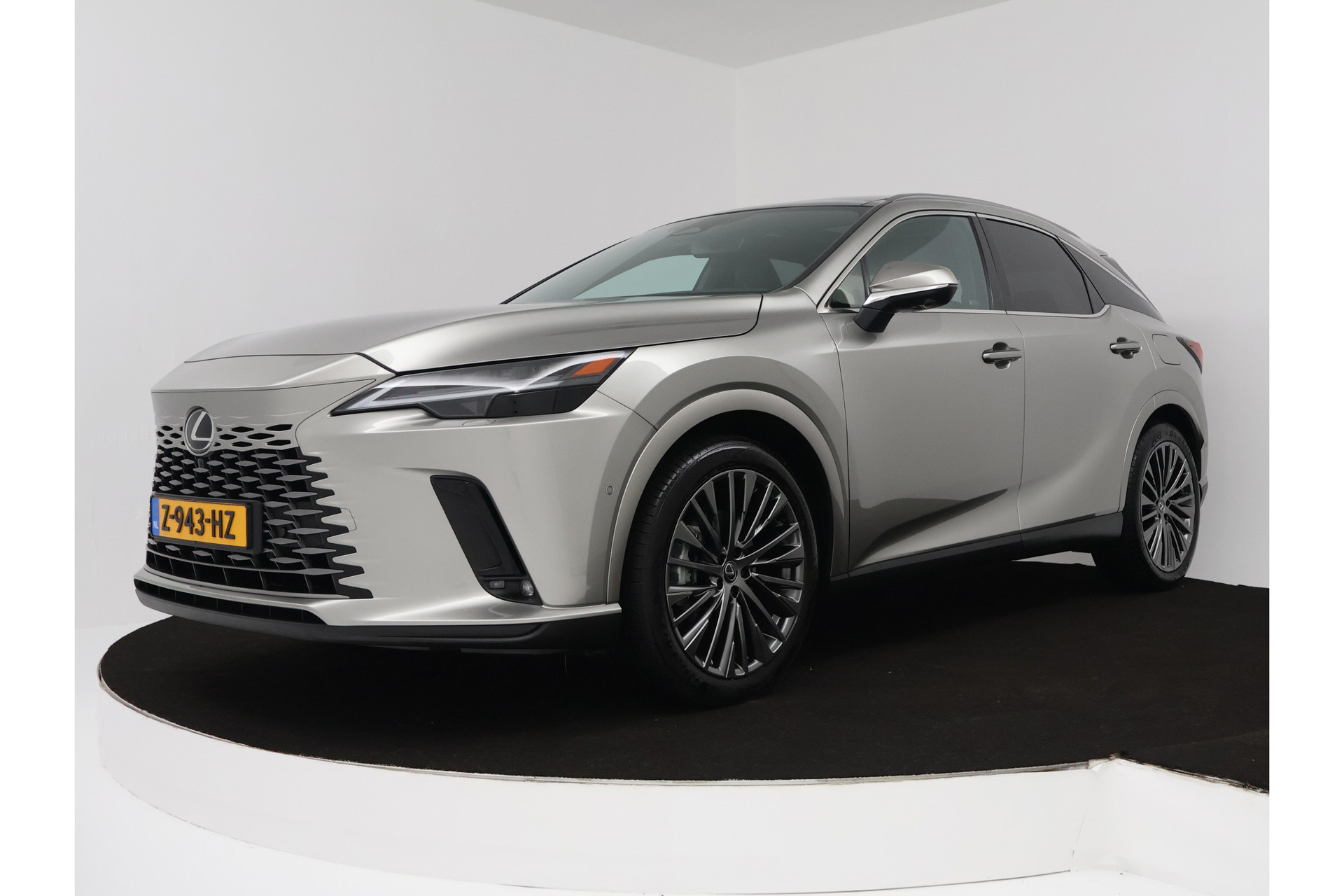 Lexus RX 450H+ Plug-In Hybrid President Line | Lexus occasions