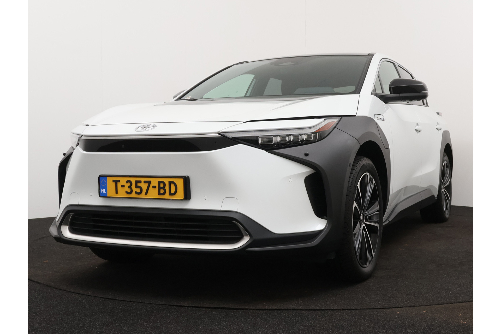 Toyota bZ4X Premium Solar Roof Awd 71 Kwh 3-Fase | Toyota occasions