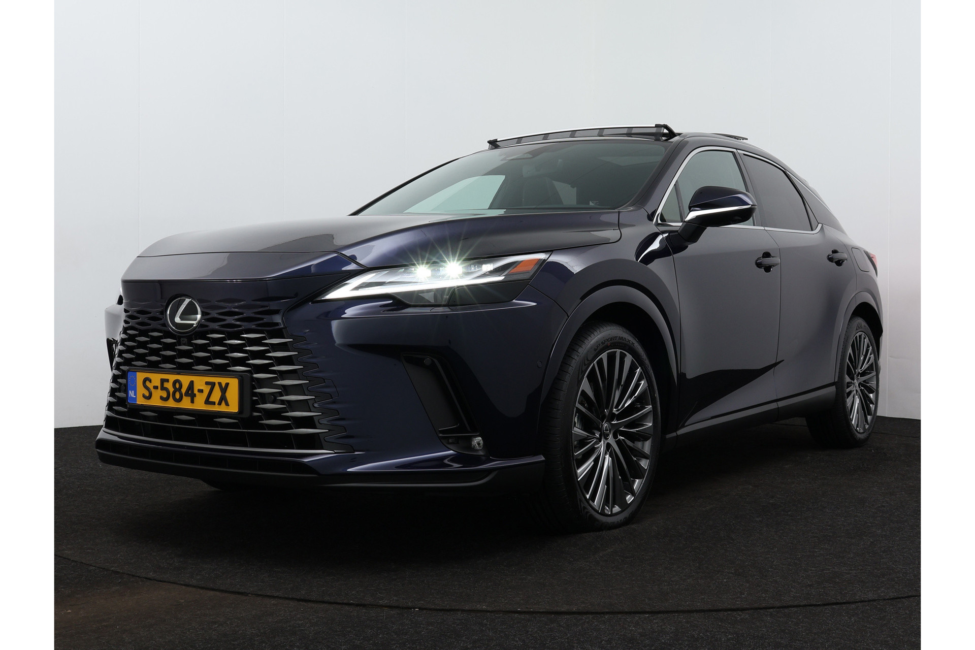 Lexus RX 450H+ Plug-In Hybrid President Line | Lexus occasions